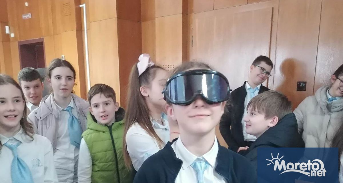 Варненски ученици тестваха очила симулиращи ефекта от употребата на