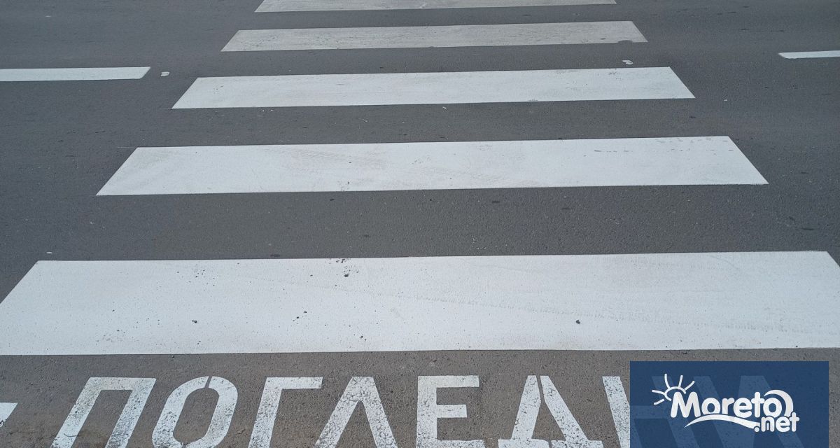 Блъснаха жена на пешеходна пътека във Варна с опасност за живота е