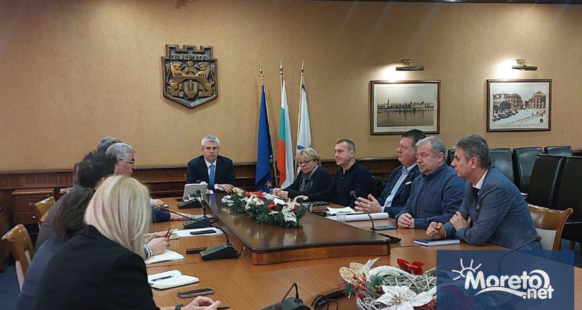 Кметът на Варна обсъди с районните кметове мерки за подобряване на текущия ремонт на пътищата