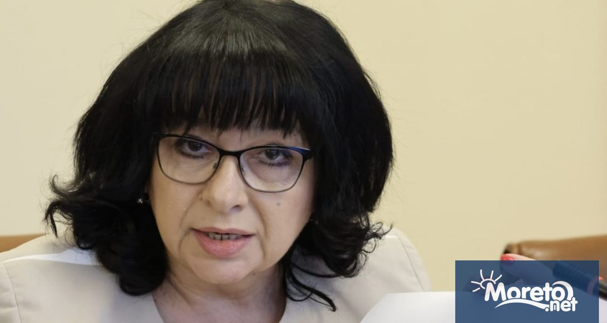 Финансовият министър: Има 11% ръст в приходите, но бюджетът е на минус 2,6 млрд. лв. към края на ...