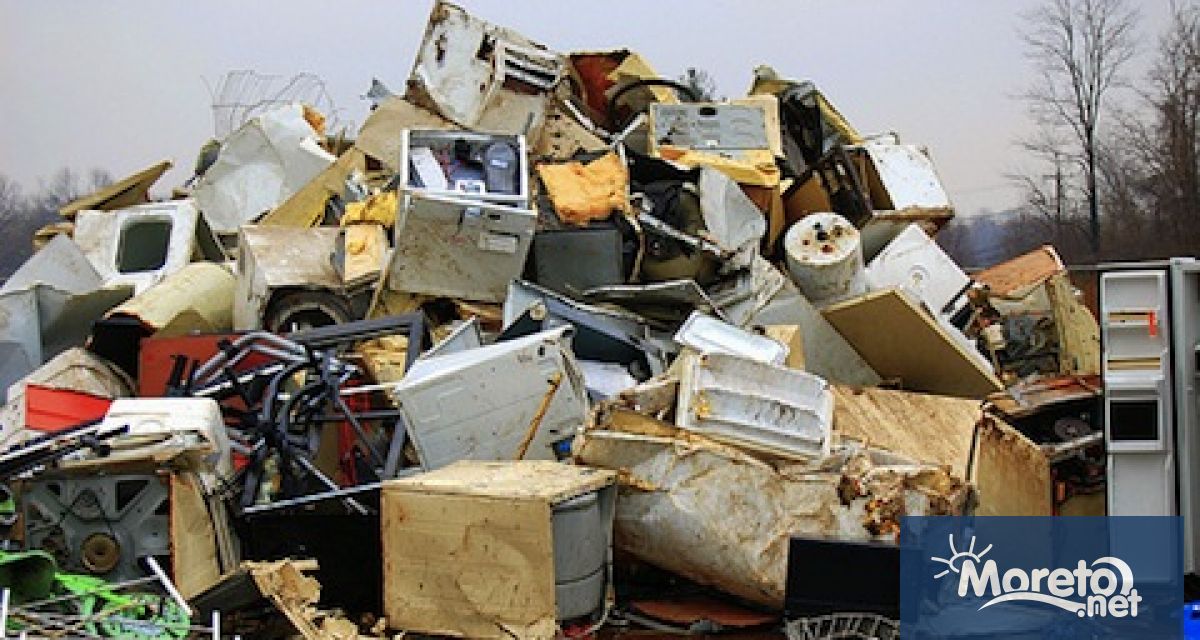 Откриването на площадките за едрогабаритни отпадъци във Варна отново се отлага Варна