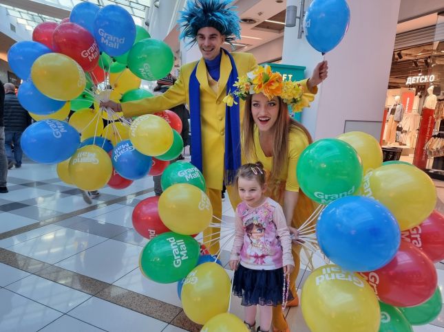 Grand Mall благодари на своите 100 000 000 посетители | Moreto.net - Варна